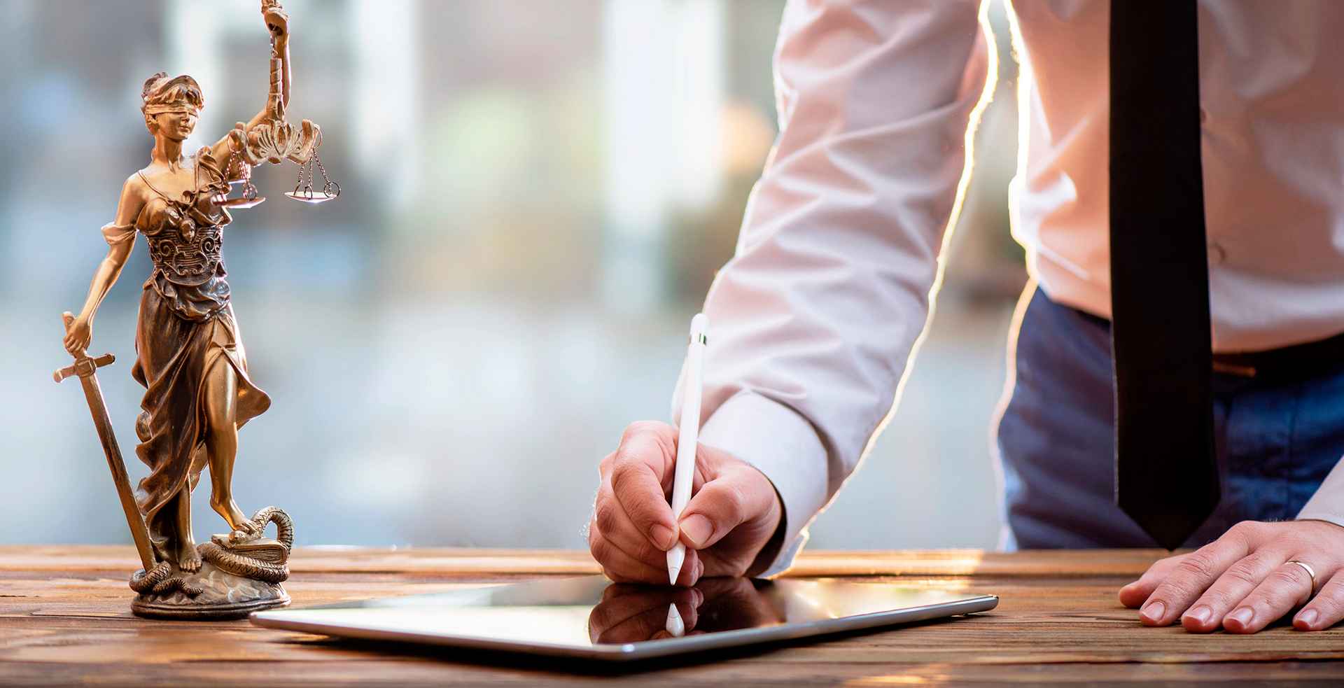 How to choose the right software for law practice - Legalfiles.com